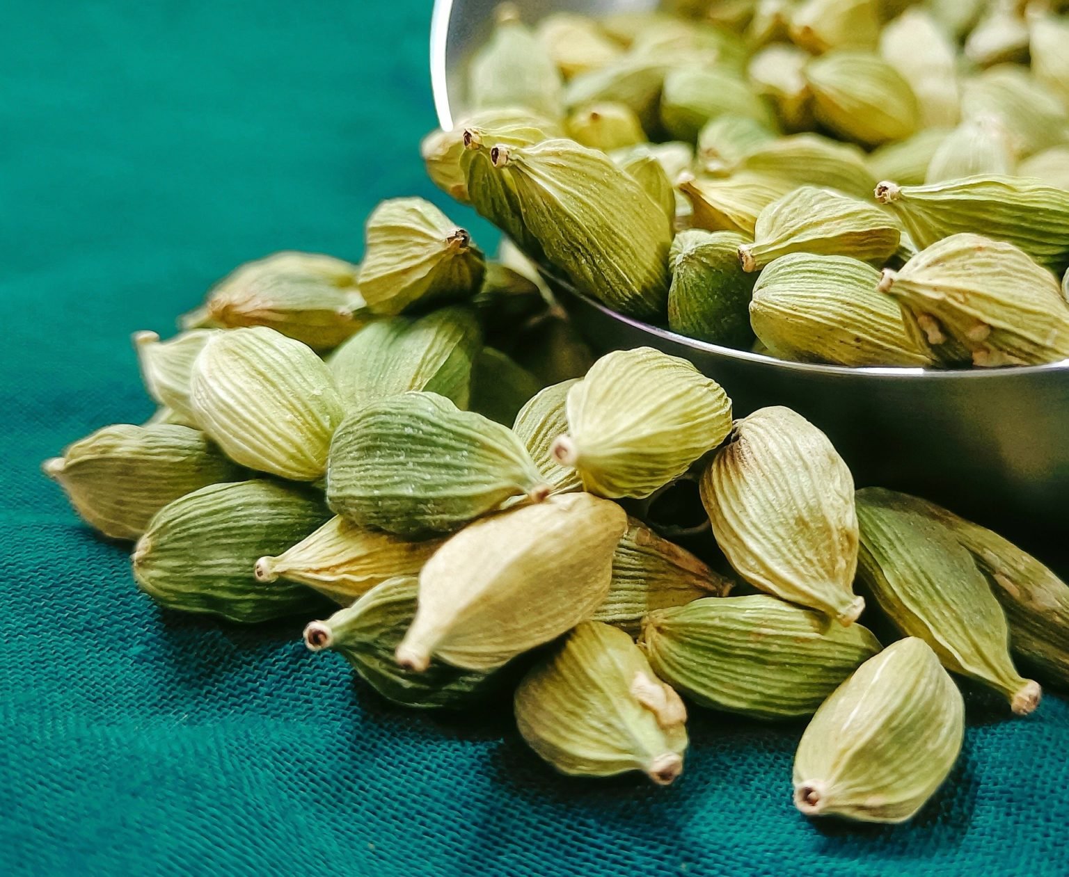 Benefits of Green Cardamom - Kallucoppa Coffee